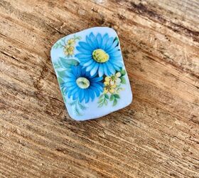 How to Create a Beautiful Brooch Pin From an Old Teacup | Upstyle