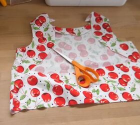 Make This Exquisite Backless Top from an Old Blouse | Upstyle