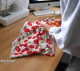 Make This Exquisite Backless Top from an Old Blouse | Upstyle