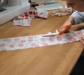 Make This Exquisite Backless Top from an Old Blouse | Upstyle