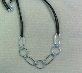 9 Tips for How to Tuck an Oversized Shirt into Jeans a Stylish Way ...