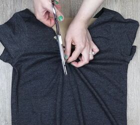 2 Easy T-Shirt Neckline Cutting Ideas to Make Intricate V-Necks | Upstyle