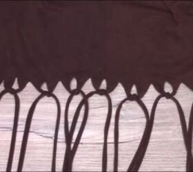 2 Easy Ways to Fringe Cut a T-Shirt - Fun Macrame T-Shirt DIY | Upstyle