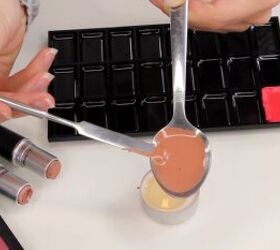 How to Easily Make Your Own Fun Lipsticks by Melting & Mixing Colors ...