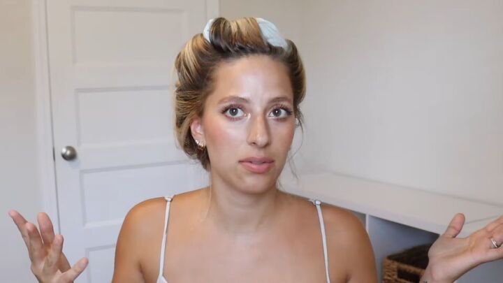 How To Create Bouncy Blow Out Heatless Curls With A T Shirt Upstyle