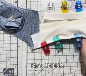 Cute DIY Slippers Tutorial: How to Make Slippers From Old Jeans | Upstyle