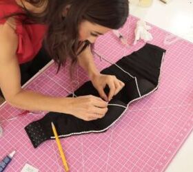 How to Make a Sexy & Sparkly DIY Spider Web Costume for Halloween | Upstyle