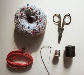 5 Easy Tips For Altering Your Clothes | Upstyle