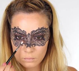 How to Do Intricate Masquerade Mask Makeup With Liquid Eyeliner | Upstyle