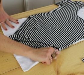 Get Your Figure Skates On With This Fun DIY Tonya Harding Costume | Upstyle