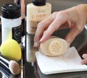 How to Use Banana Setting Powder Like a Professional Makeup Artist ...