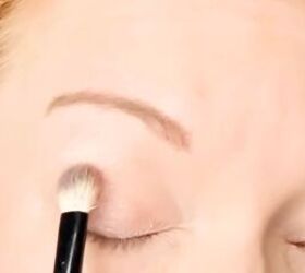 New to Makeup? Try This Easy Neutral Eyeshadow Tutorial for Beginners ...