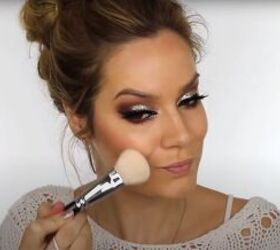 This Dark & Sultry Festive Makeup Look is Perfect for a Holiday Party ...