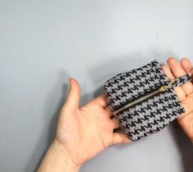 DIY Mini Zipper Pouch: A Cute Little Pouch to Hold All the Essentials | Upstyle