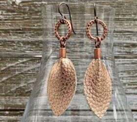How to Make Pretty DIY Leather Leaf Earrings in Just 5 Minutes | Upstyle