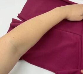 How to Make DIY V-Cut Workout Shorts That Flatter Your Waist | Upstyle