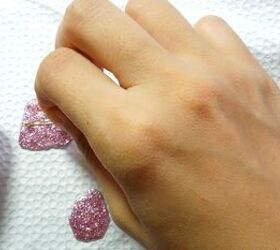 How to Make Cute DIY Pins With Resin & Glitter - Inspired By Tumblr ...