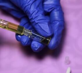 How to Make Your Own Nourishing DIY Cuticle Oil at Home | Upstyle