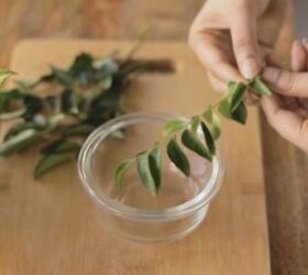5 Natural Ways to Wash Hair Without Shampoo | Upstyle