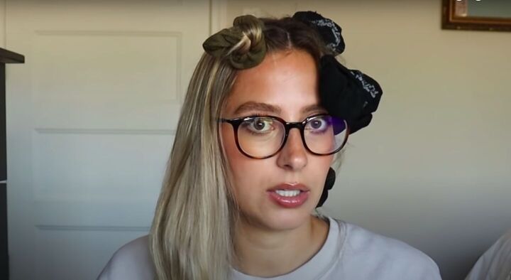 Heatless Curls With Socks Vs Scrunchies Which Method Is Better Upstyle