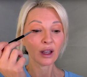 Want an Everyday Glow? Try This Natural Makeup Tutorial For Over 50s ...