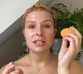 How to Cover Flaky Skin With Makeup for a Light & Natural Look | Upstyle