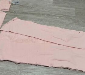 How to Make a Cozy Sherpa Robe Out of a $5 Walmart Blanket | Upstyle