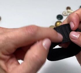 Got a Stash of Buttons at Home? Try Out This Button Bracelet Tutorial ...