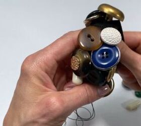 Got a Stash of Buttons at Home? Try Out This Button Bracelet Tutorial ...
