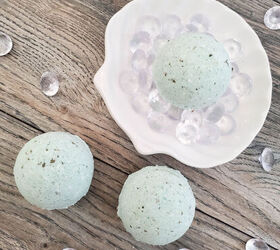 Easy DIY Eucalyptus Bath Bombs | Upstyle