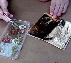 How to Easily Make a Pretty Pressed Flower Phone Case For Spring | Upstyle