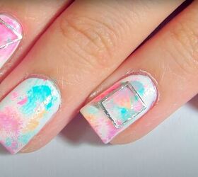 How to Create Cute Nail Art By Painting Nails With Fingers | Upstyle