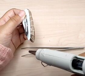 How to Make Cute DIY Snap Clip Covers Using Scrap Fabric | Upstyle