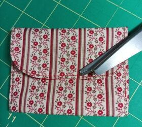 How to Sew a Cute & Practical DIY Card Wallet From Scratch | Upstyle