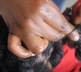 How to Make Detangling Hair Spritz With Rosemary & Hibiscus Tea | Upstyle