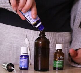 2 Easy & Effective DIY Deodorant Spray Recipes Without Baking Soda ...
