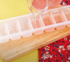 How to Make Soothing DIY Ice Cubes for Your Face: 4 Easy Recipes | Upstyle