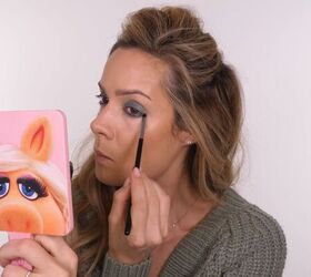 Fuss-Free Makeup for Beginners: How to Do an Easy Glam Look | Upstyle