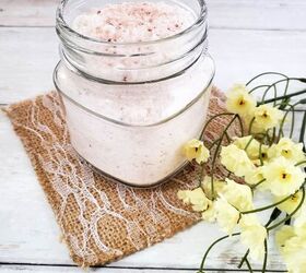 DIY Fizzy Bath Powder With Himalayan Pink Salt ⁠ | Upstyle