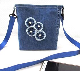 Make 4 Easy, DIY Denim Bags Out of One Pair of Old Jeans | Upstyle