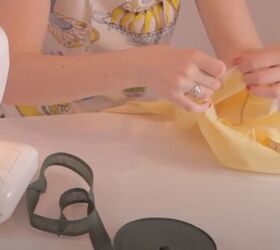 A Beginner's Guide to Attaching Bias Binding to an Armhole | Upstyle