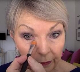 How Best to Use Translucent Powder For Mature Skin | Upstyle