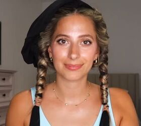 The Easy Way to Get Bouncy Curls Without Using Heat | Upstyle