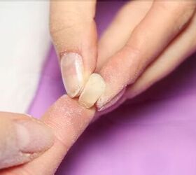 Looking For Creepy Halloween Nail Art? Try These DIY Teeth Nails | Upstyle