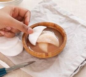 Easy DIY Under Eye Patches From Ingredients You Already Have | Upstyle