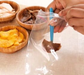 Easy DIY Under Eye Patches From Ingredients You Already Have | Upstyle