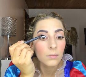 DIY Spooky Poisoned Snow White Makeup for Halloween | Upstyle