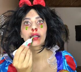 DIY Spooky Poisoned Snow White Makeup for Halloween | Upstyle