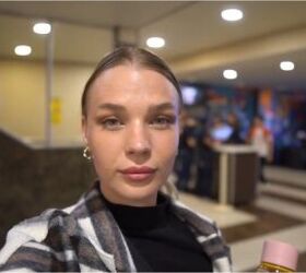 Super Effective Tips for Applying Makeup to Textured Skin | Upstyle