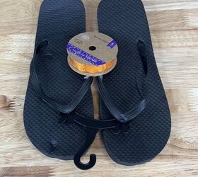 Flip Flop Makeover for Halloween | Upstyle